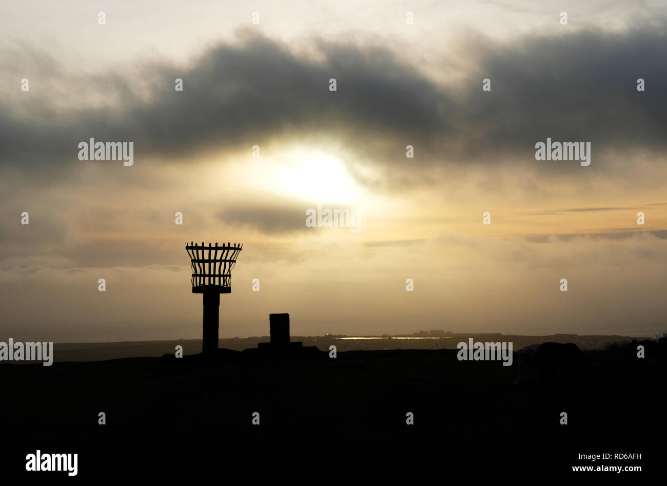 Fire basket hi-res stock photography and images - Alamy