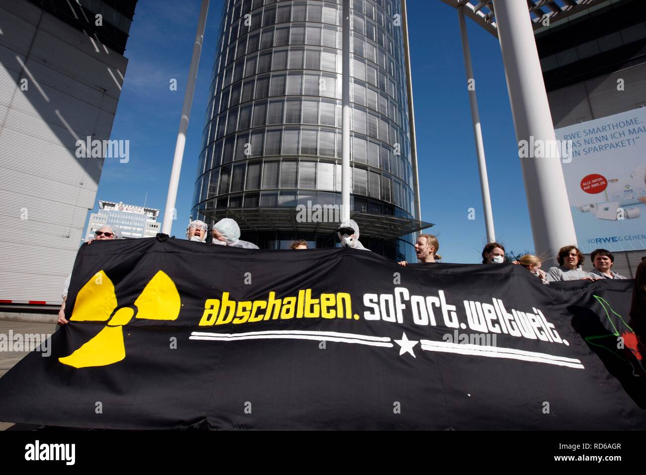 Nuclear risks hi-res stock photography and images - Alamy