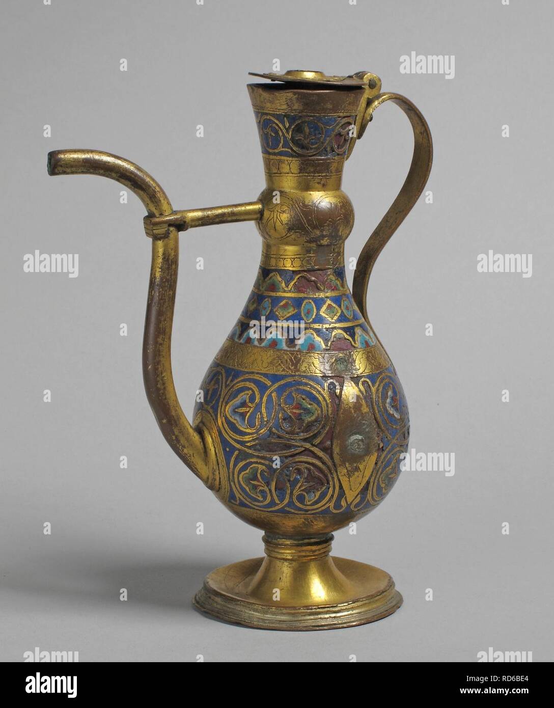 Altar cruet hi-res stock photography and images - Alamy