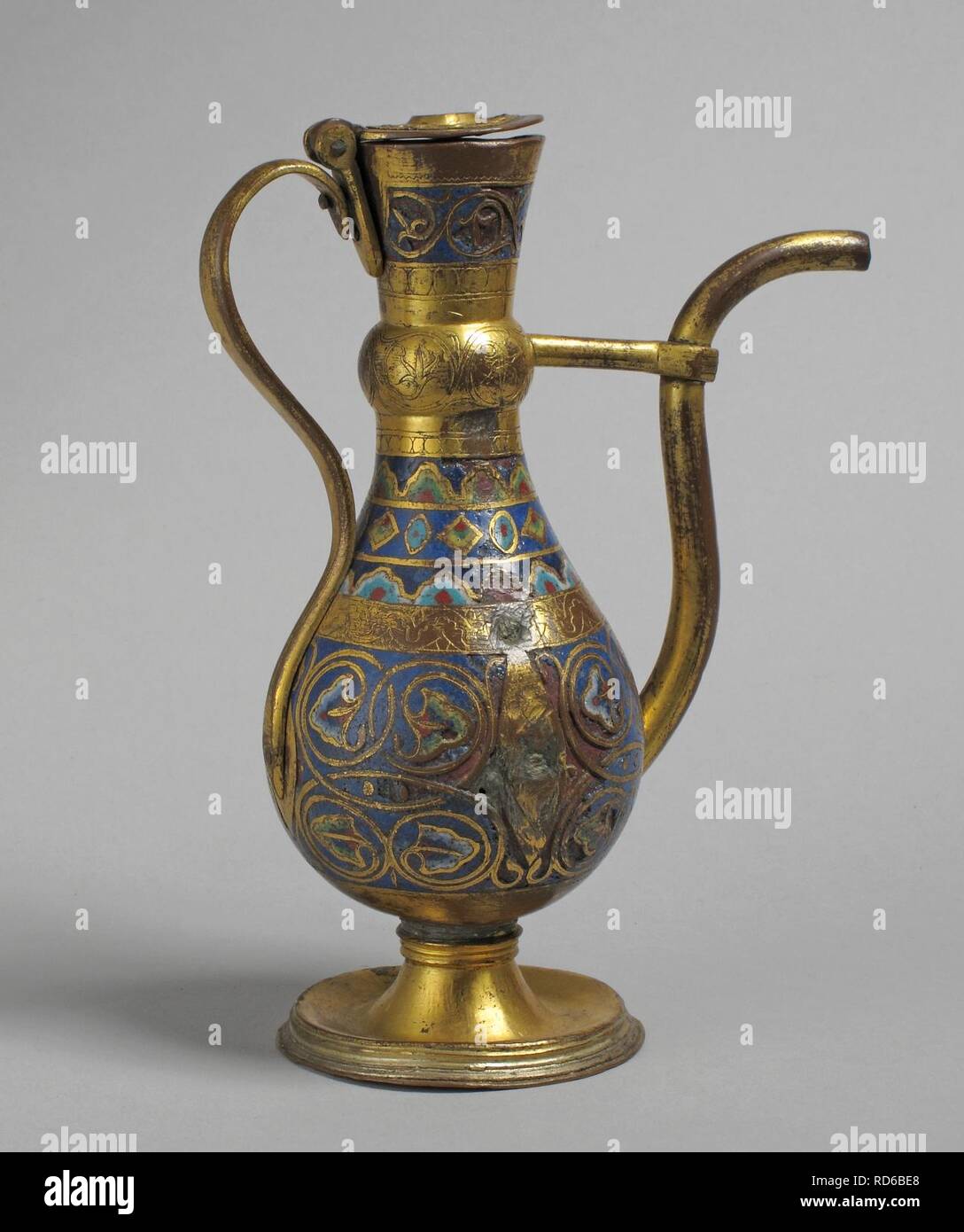 Altar cruet hi-res stock photography and images - Alamy