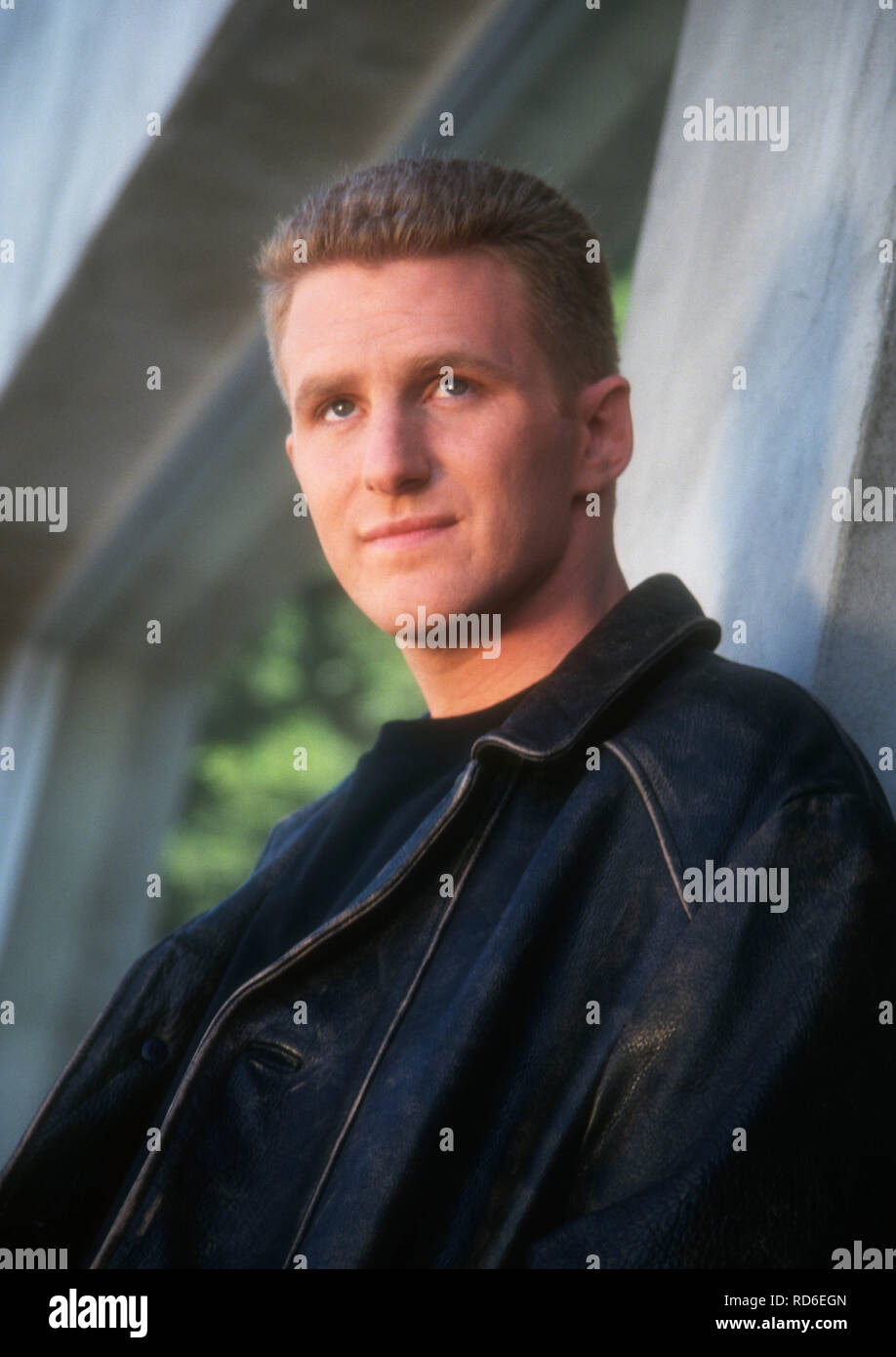 LOS ANGELES, CA - SEPTEMBER 17: (EXCLUSIVE) Actor/comedian Michael ...