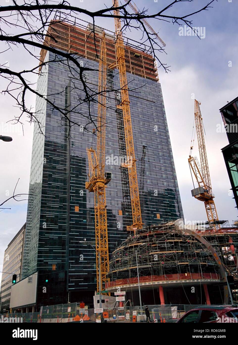 Amazon Tower II under construction, February 2016 Stock Photo - Alamy