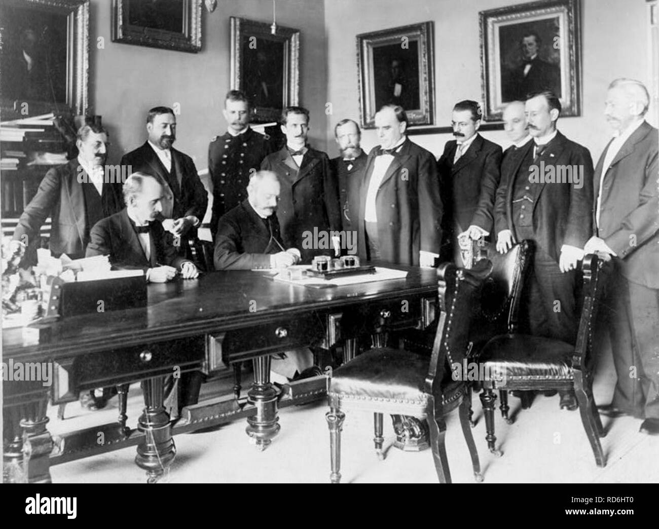 Ambassador Cambon signing the Peace Protocol Stock Photo - Alamy
