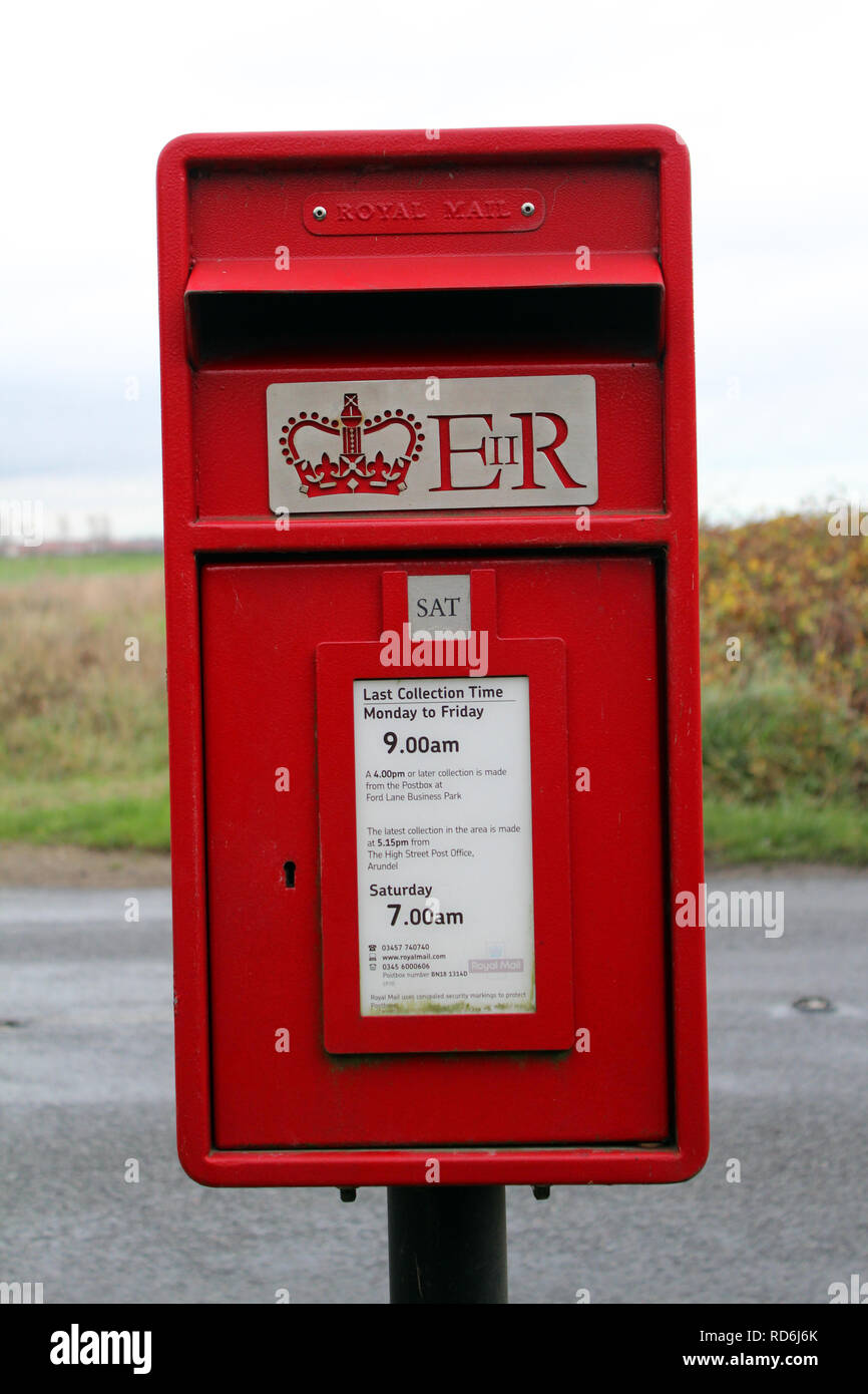 Royal Mailbox High Resolution Stock Photography and Images - Alamy