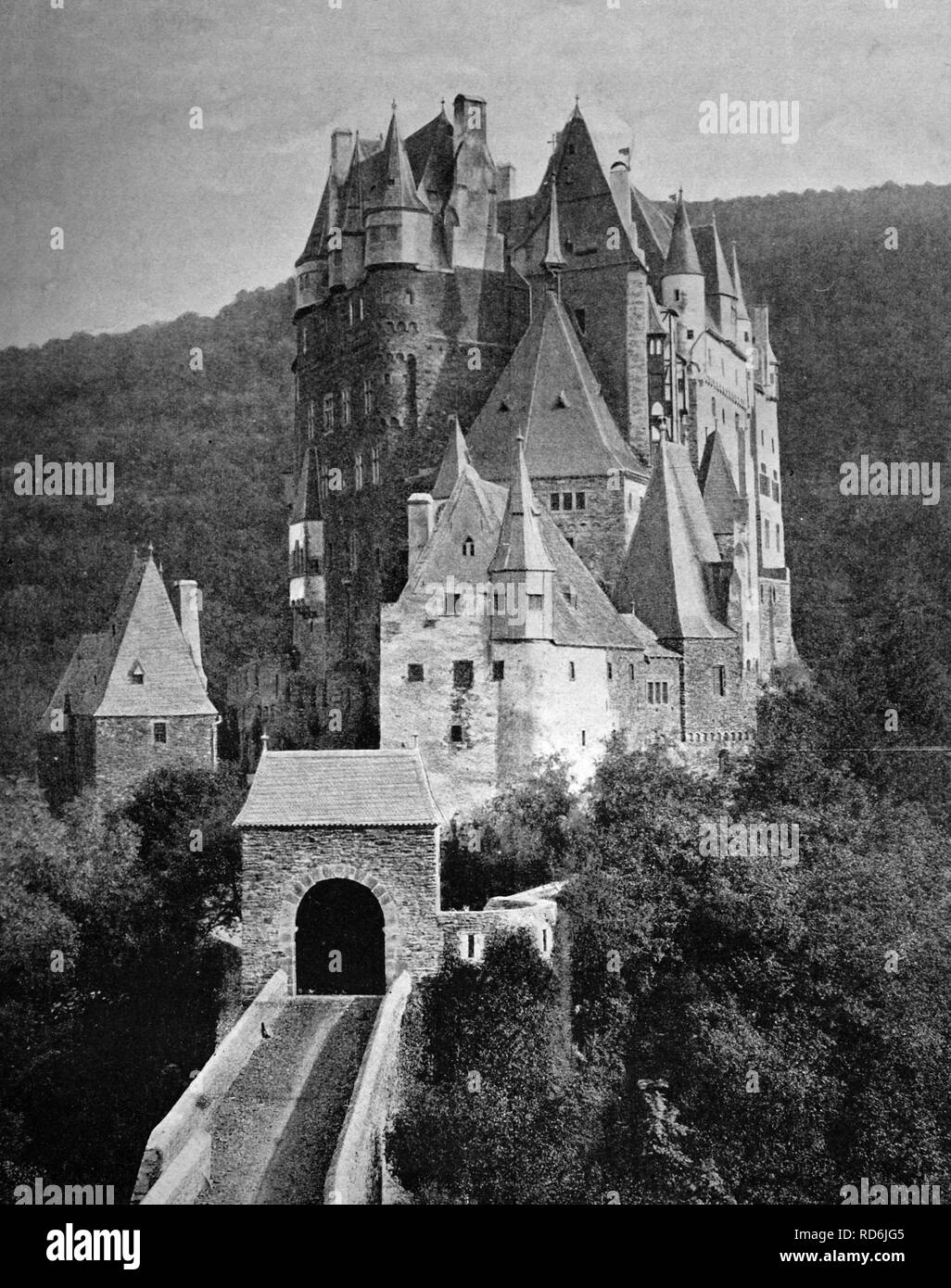 German castles Black and White Stock Photos & Images - Alamy