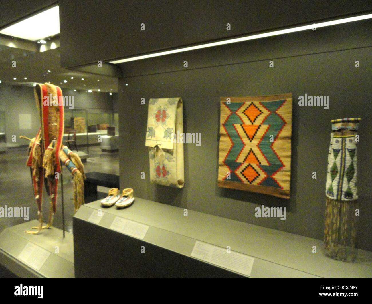 American indian art collection hi-res stock photography and images - Alamy