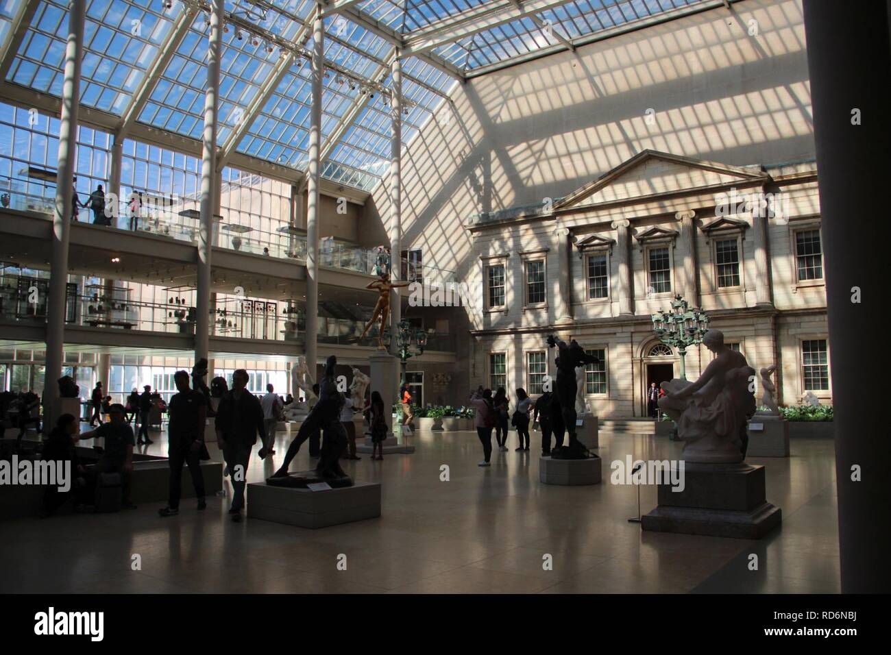 American wing the met hi-res stock photography and images - Alamy