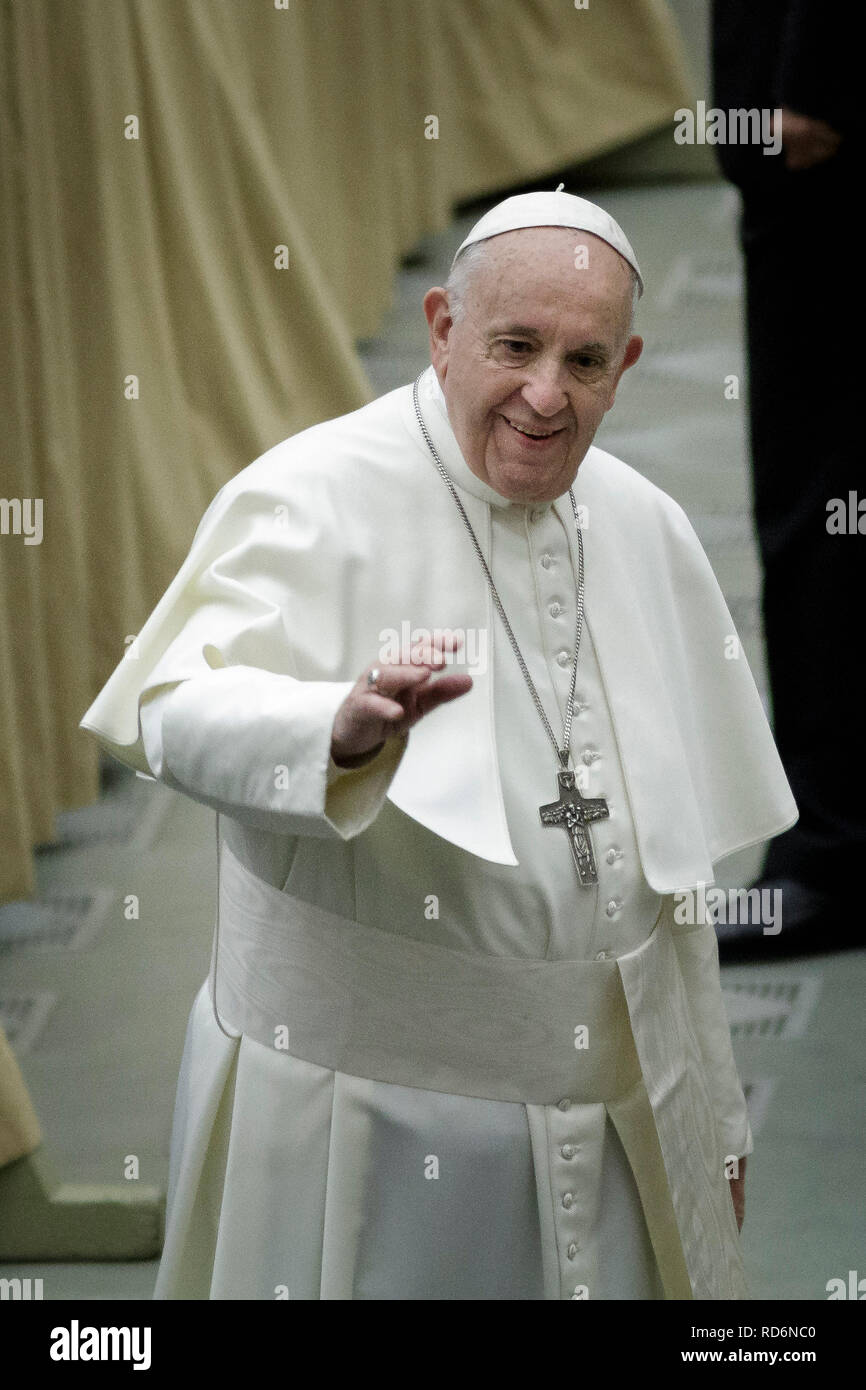 Papal audience hall hi-res stock photography and images - Alamy