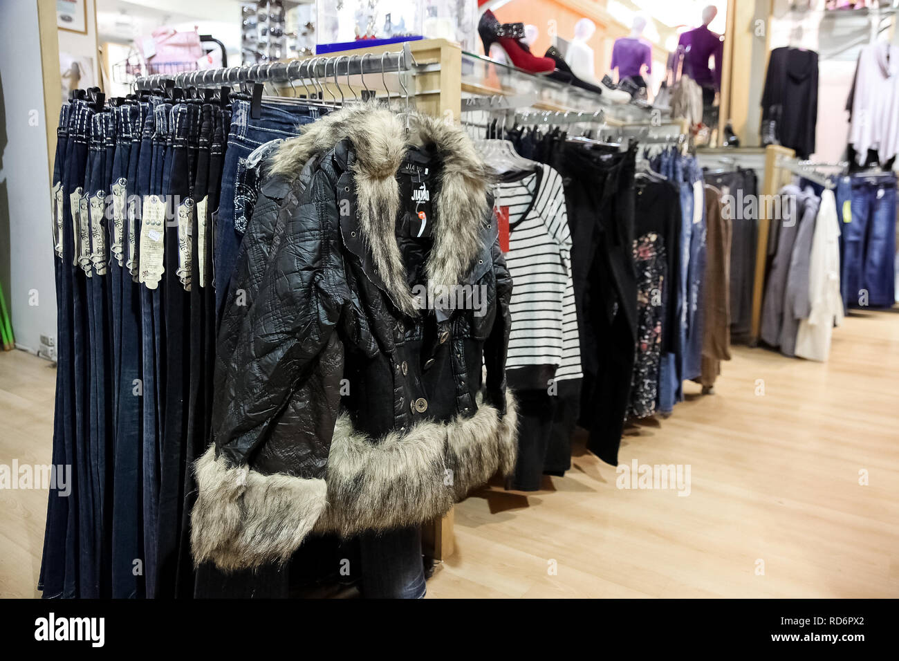 Womans clothing boutique dress hi-res stock photography and images - Alamy