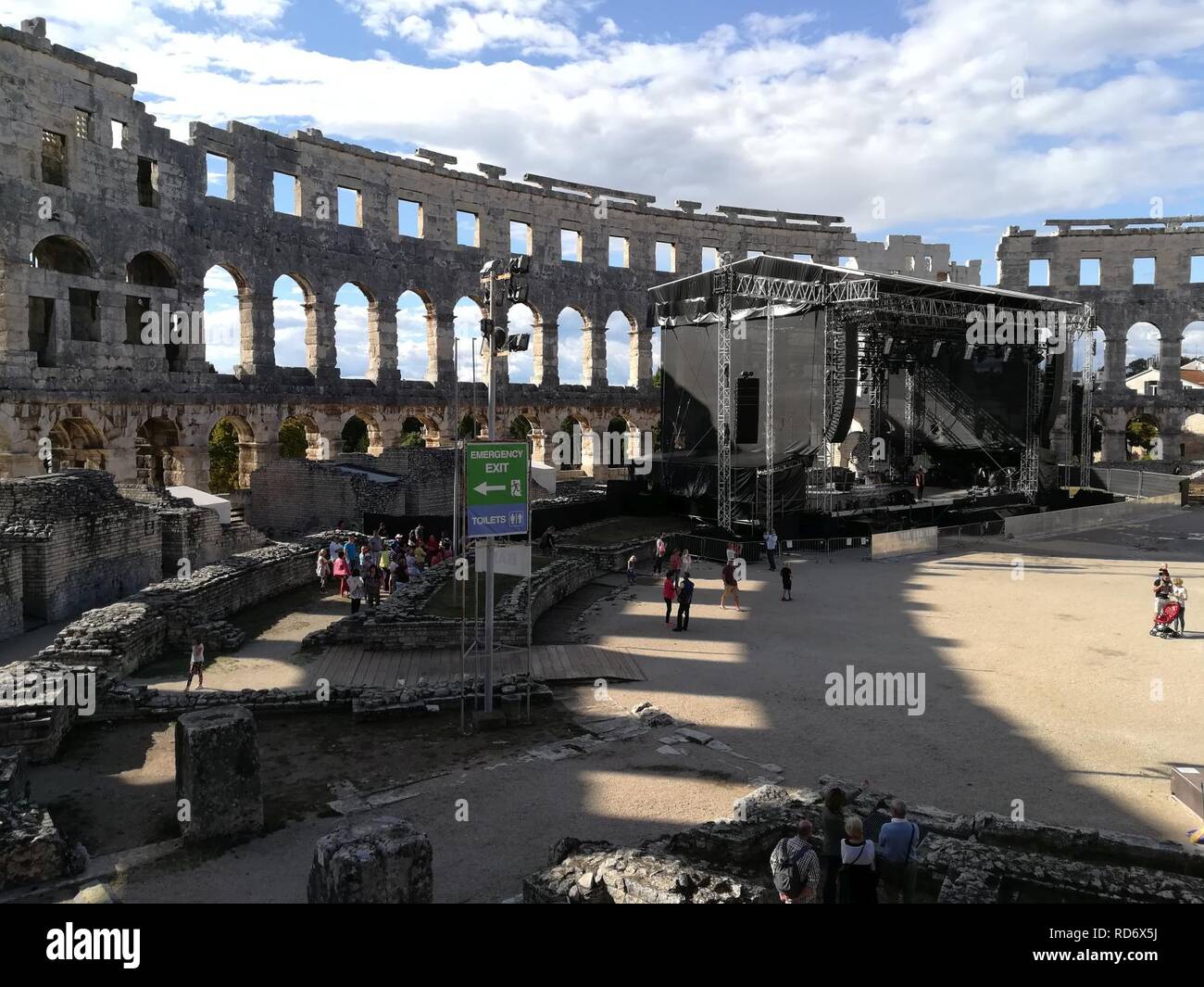 Pula amphitheatre interior hi-res stock photography and images - Alamy