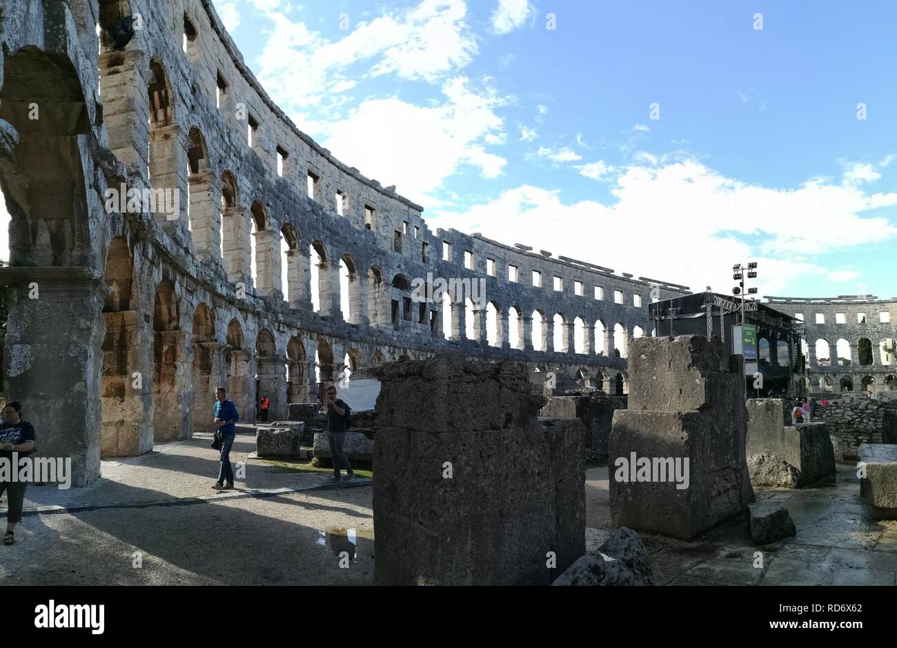 Amphitheatre (Pula), interior 91 Stock Photo - Alamy