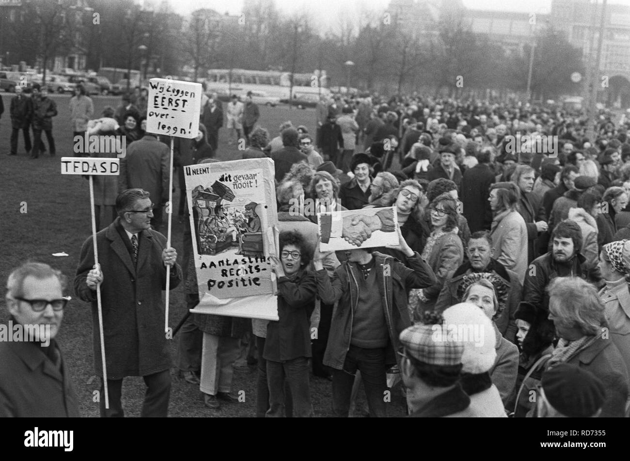 Vertrekken hi-res stock photography and images - Alamy