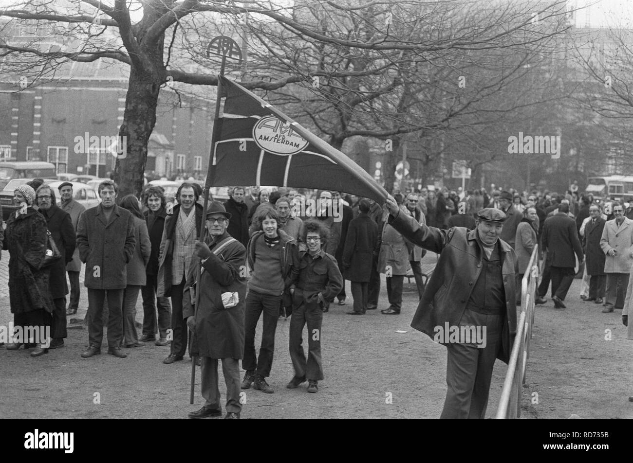 Ambtenaren vertrekken van Stock Photo - Alamy