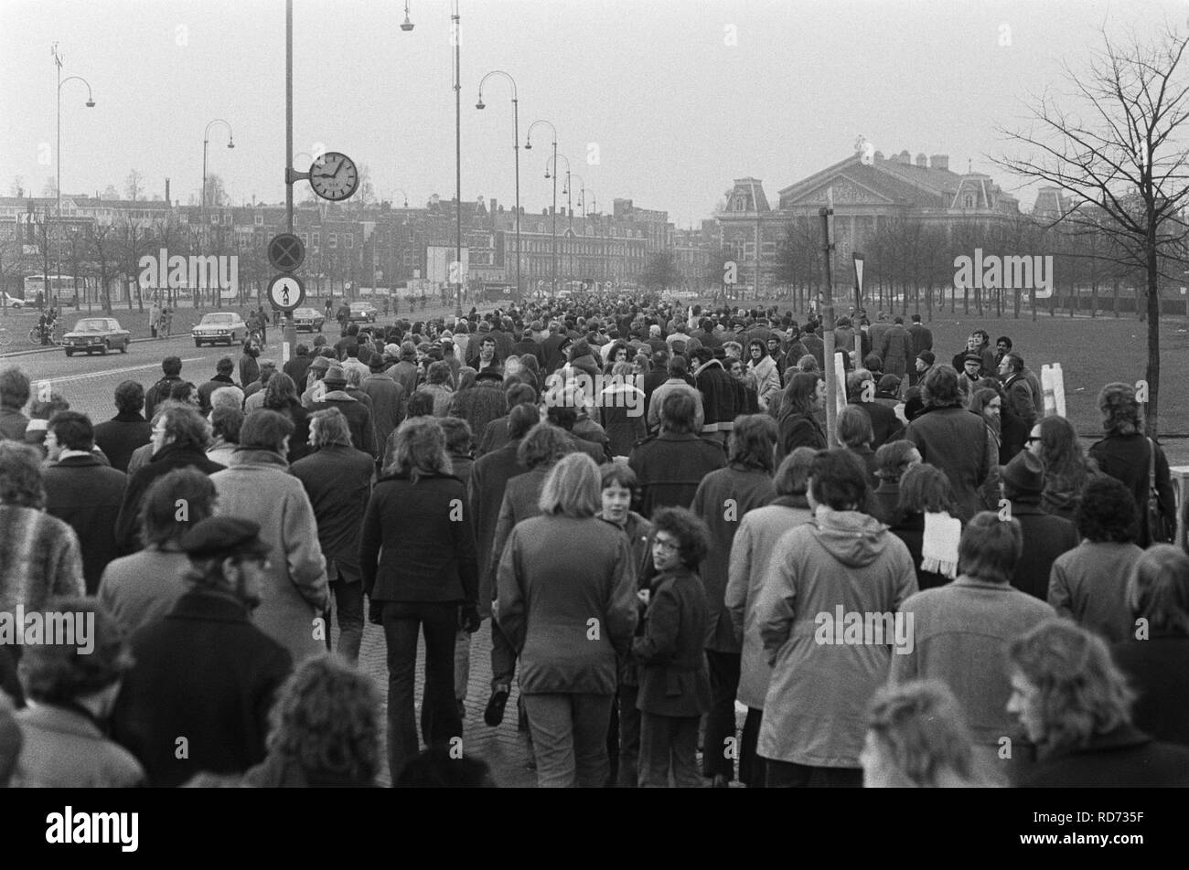 Ambtenaren vertrekken van Stock Photo - Alamy