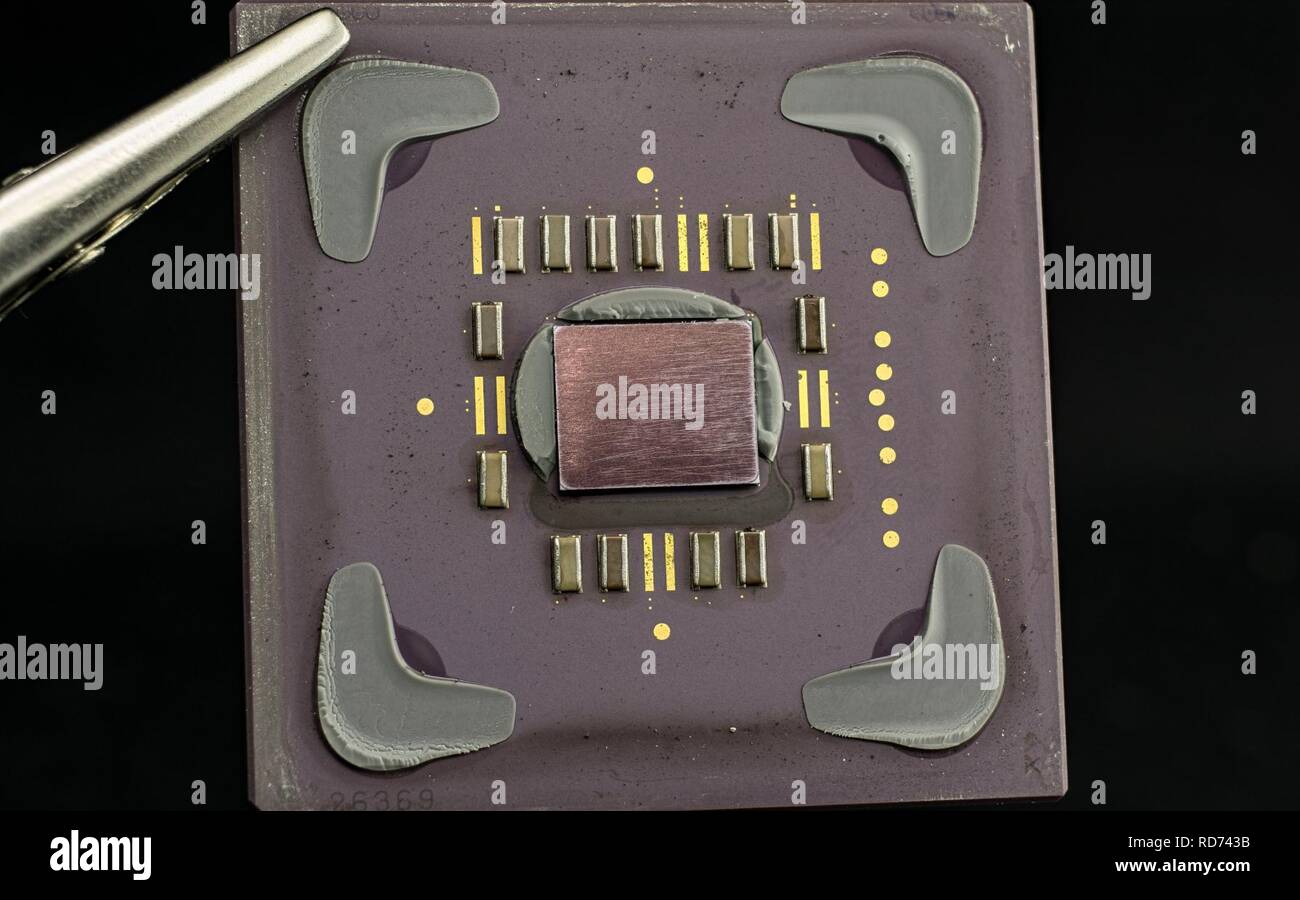 AMD K6-III Sharptooth(Model9) 400AHX Stack Stock Photo - Alamy