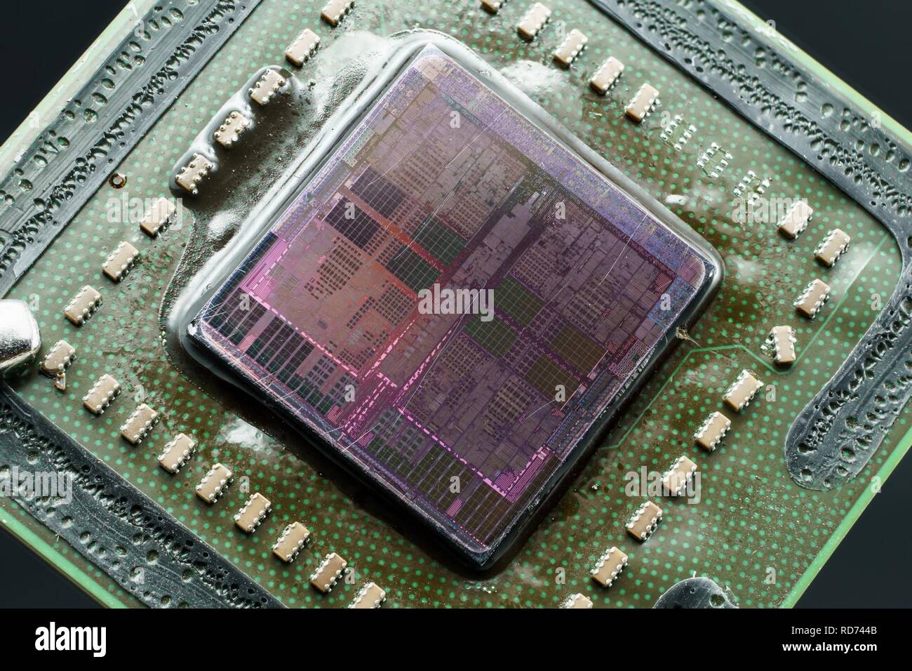 AMD Phenom Agena HD9750WCJ4BGH ZS-DMap - Stack Stock Photo - Alamy