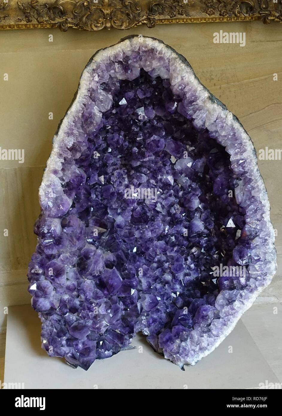 Amethyst geode - Chapel Corridor, Chatsworth House - Derbyshire ...