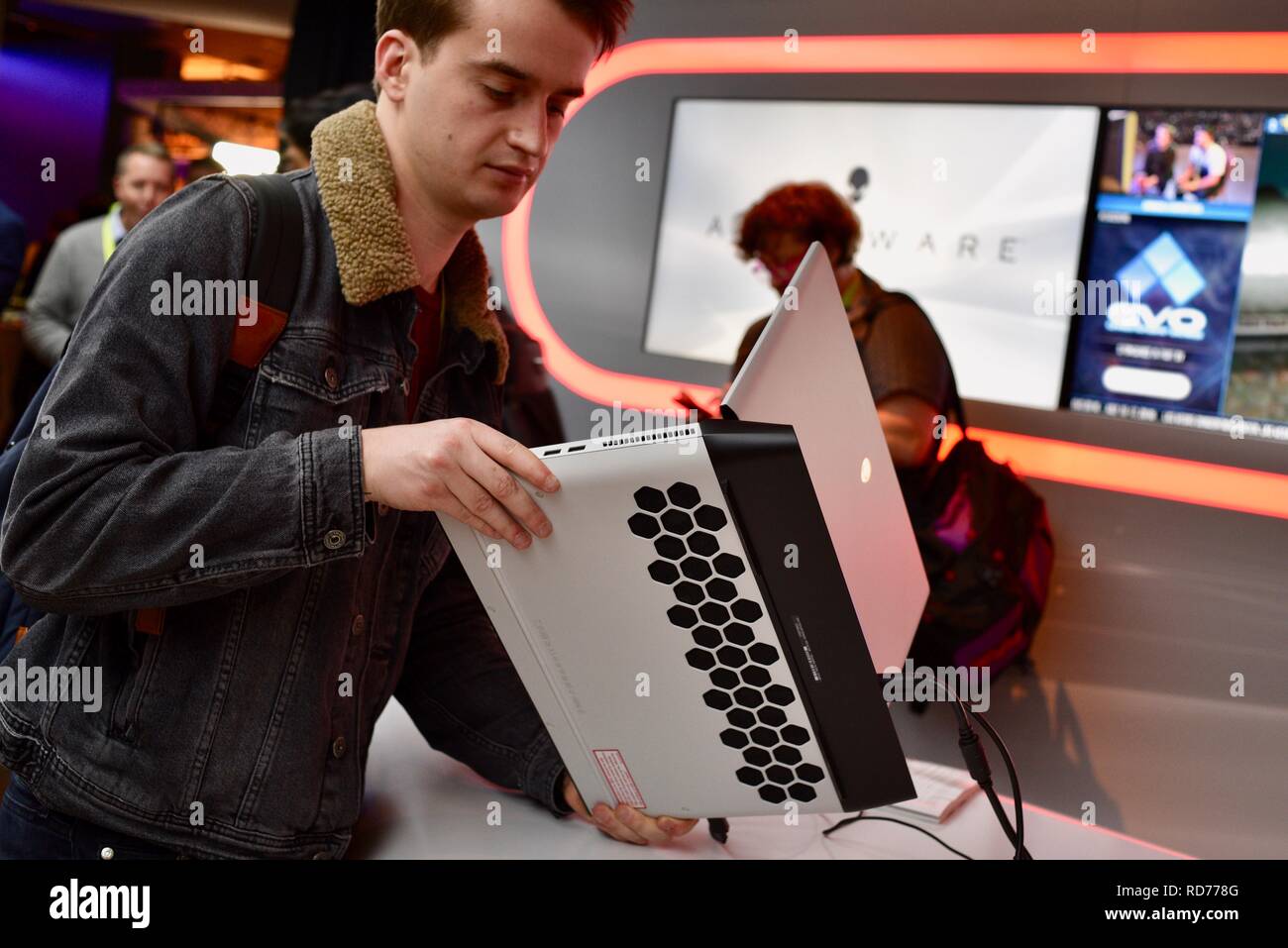 Alienware computer hi-res stock photography and images - Alamy