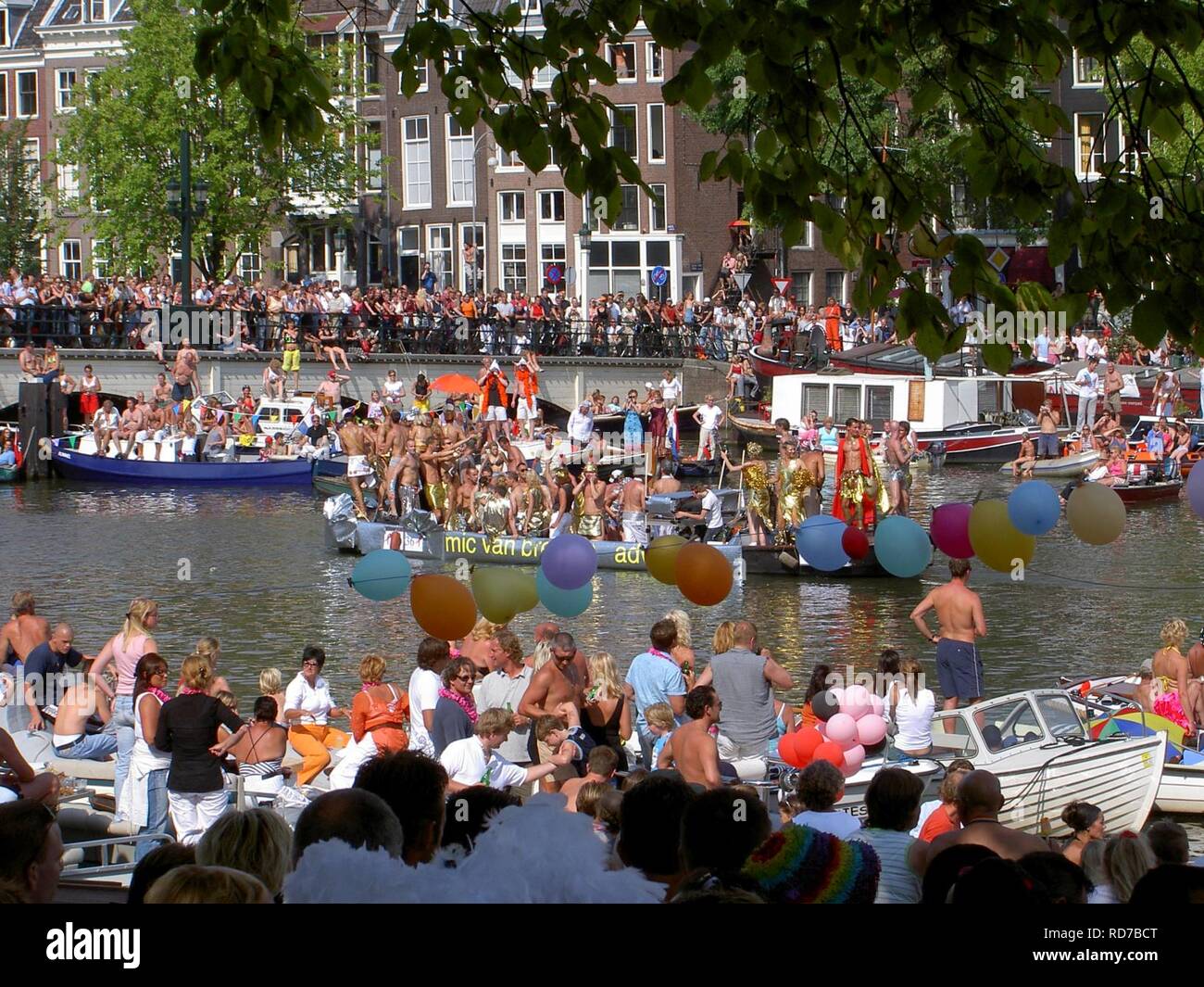 Amsterdam Gay Pride 2004, Canal parade -002 Stock Photo - Alamy