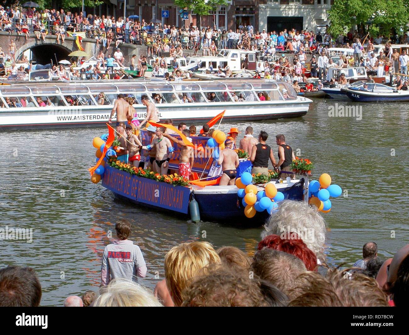 Amsterdam Gay Pride 2004, Canal parade -003 Stock Photo - Alamy