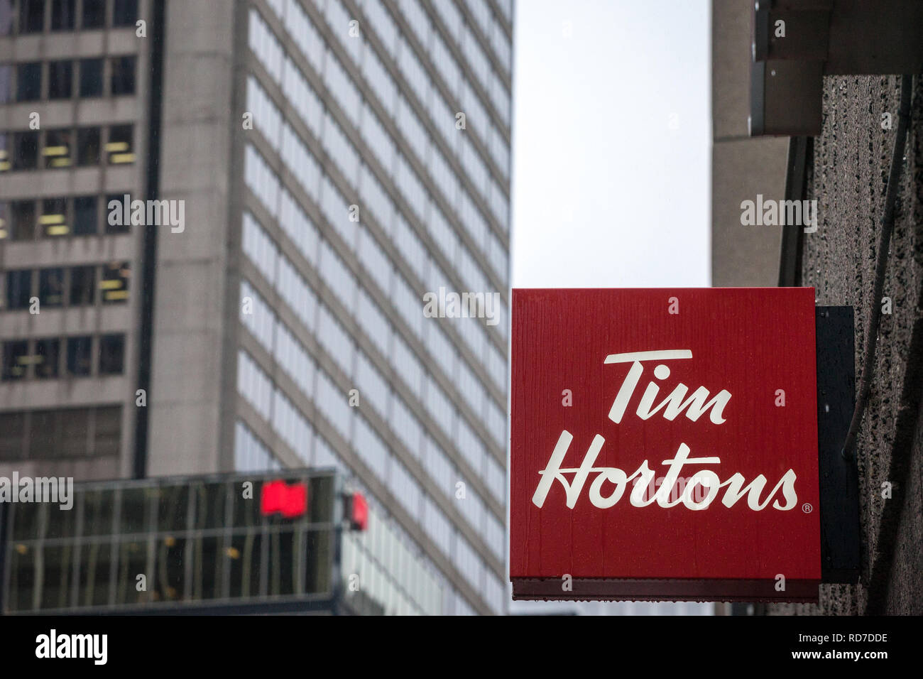 Tim hortons logo hi-res stock photography and images - Alamy