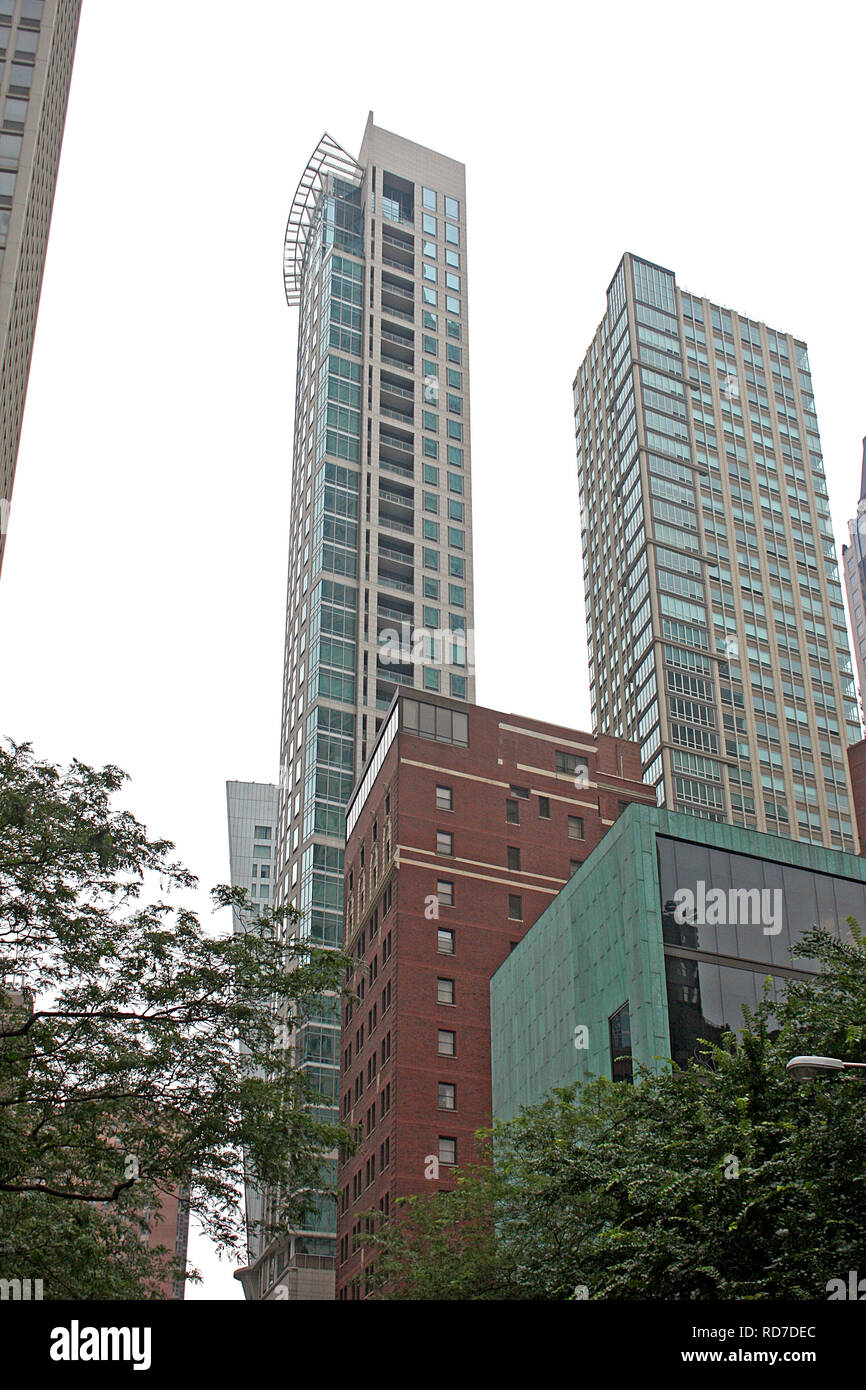 Buildings in downtown Chicago, IL, USA Stock Photo - Alamy