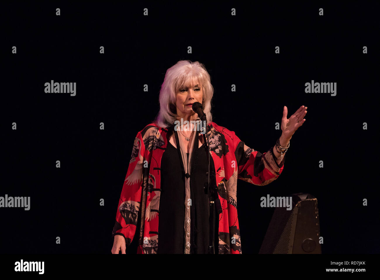 Emmy lou harris hi-res stock photography and images - Alamy