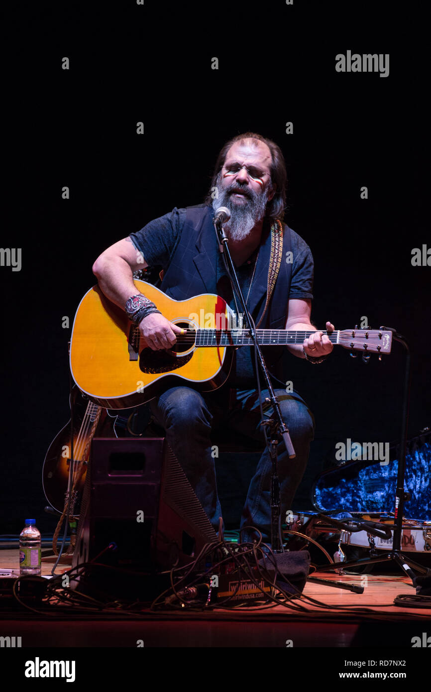 Steve Earle performing at the Lampedusa Concert for Refugees fundraiser ...