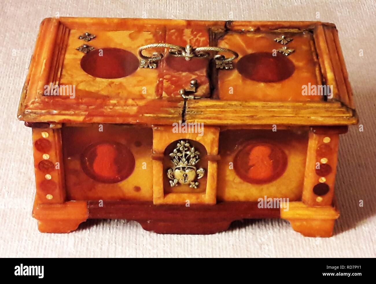 Anonymous Amber inkwell 04 Stock Photo - Alamy