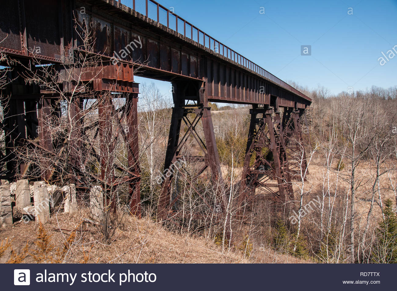 Truss Railway Bridge High Resolution Stock Photography and Images - Alamy