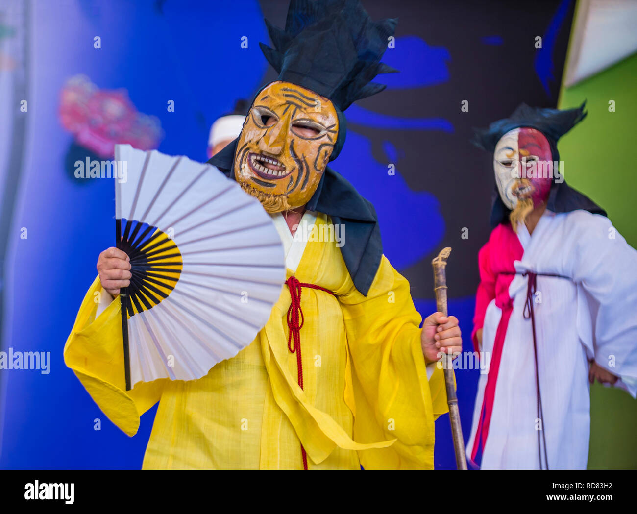 Actors performing the traditinal Korean Maskdance at Andong South Korea ...