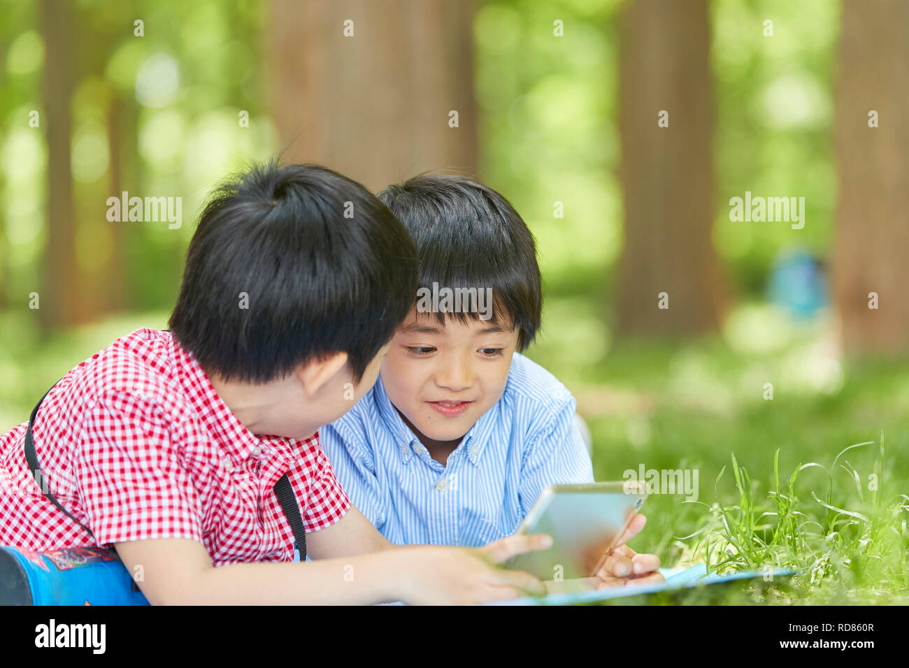 Japanese kids excursion hi-res stock photography and images - Alamy