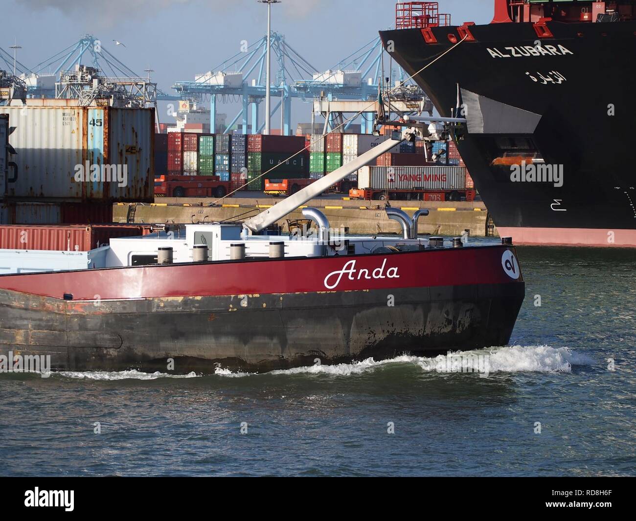 Anda ship hi-res stock photography and images - Alamy