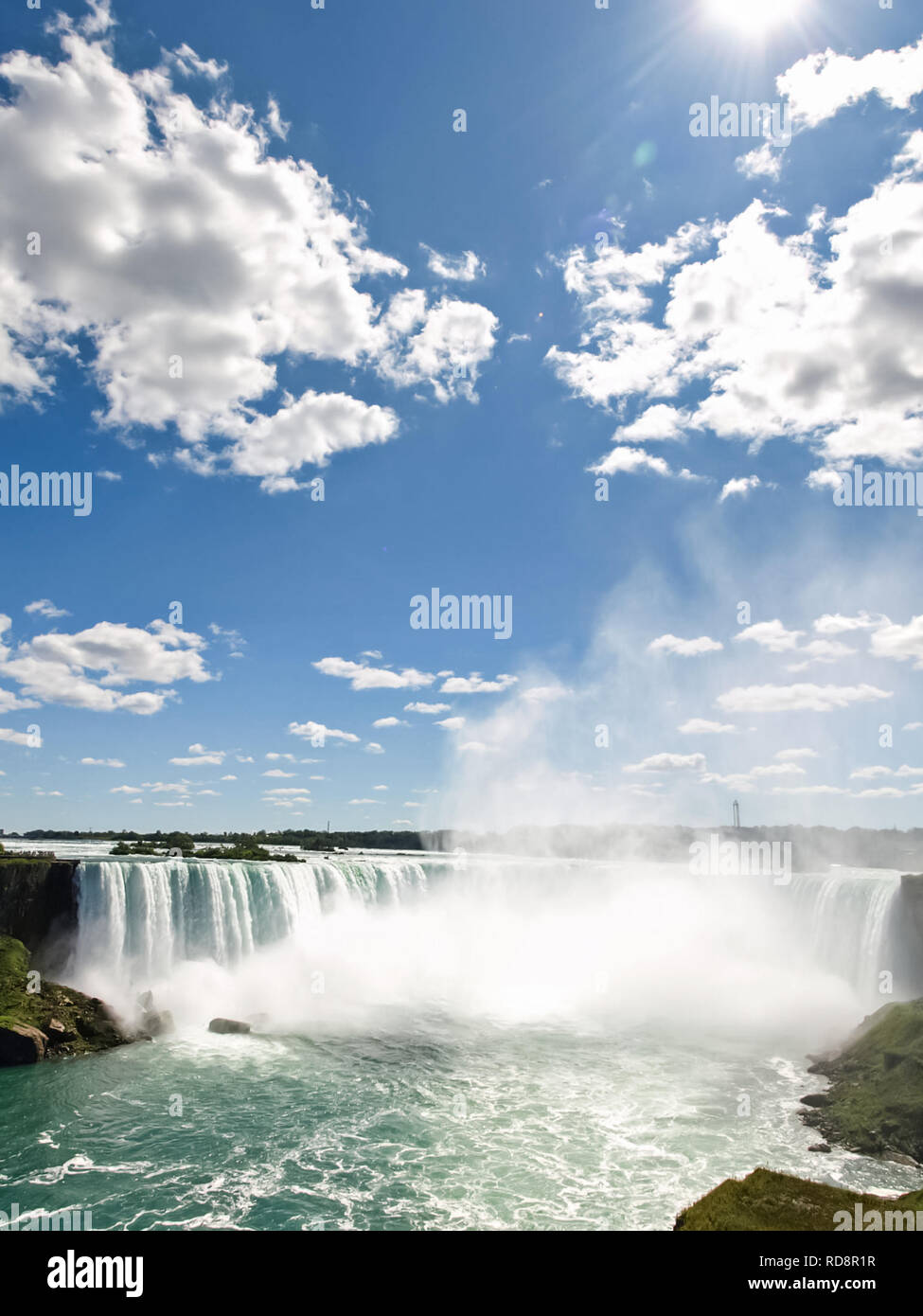 Niagara Falls, a complex of waterfalls on the Niagara River Stock Photo ...