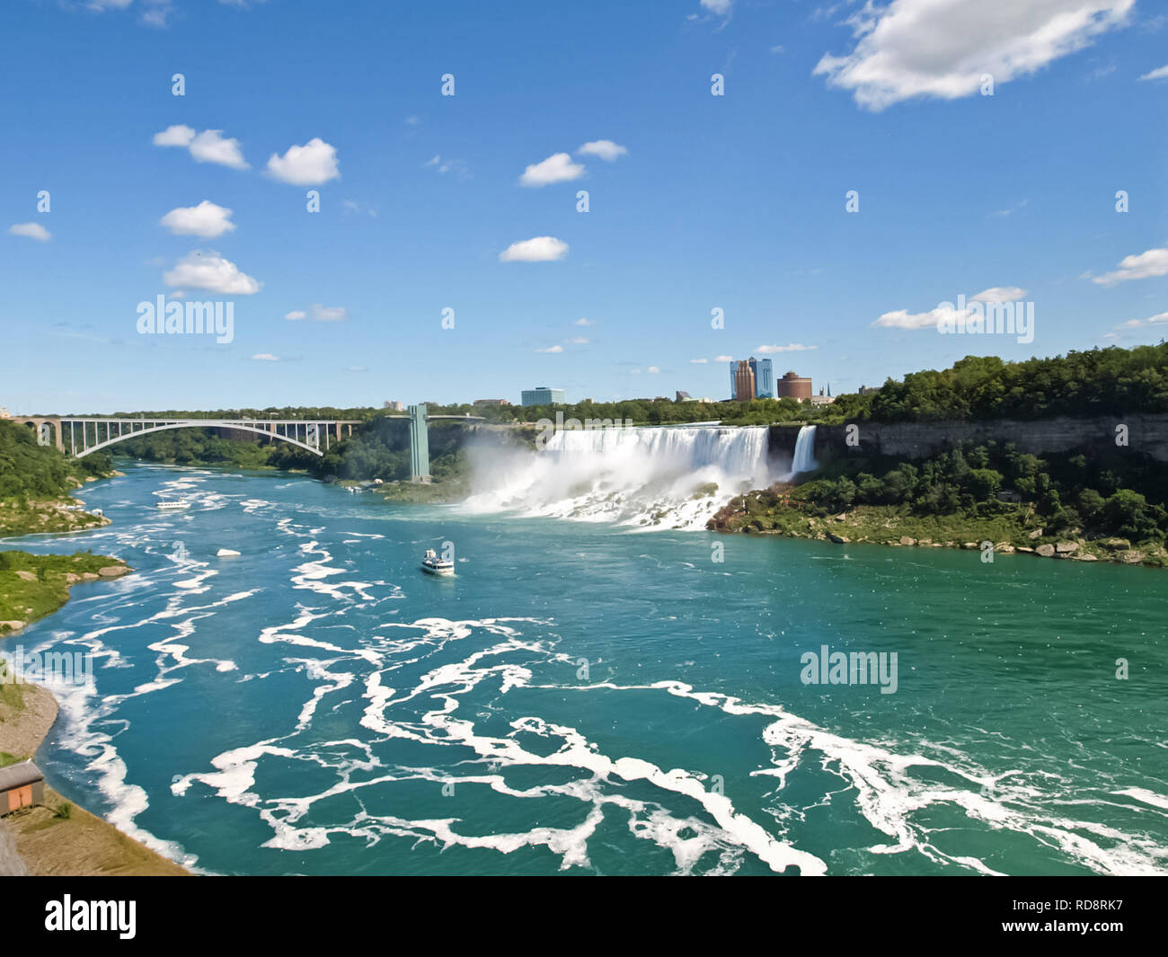 Niagara Falls, a complex of waterfalls on the Niagara River Stock Photo ...