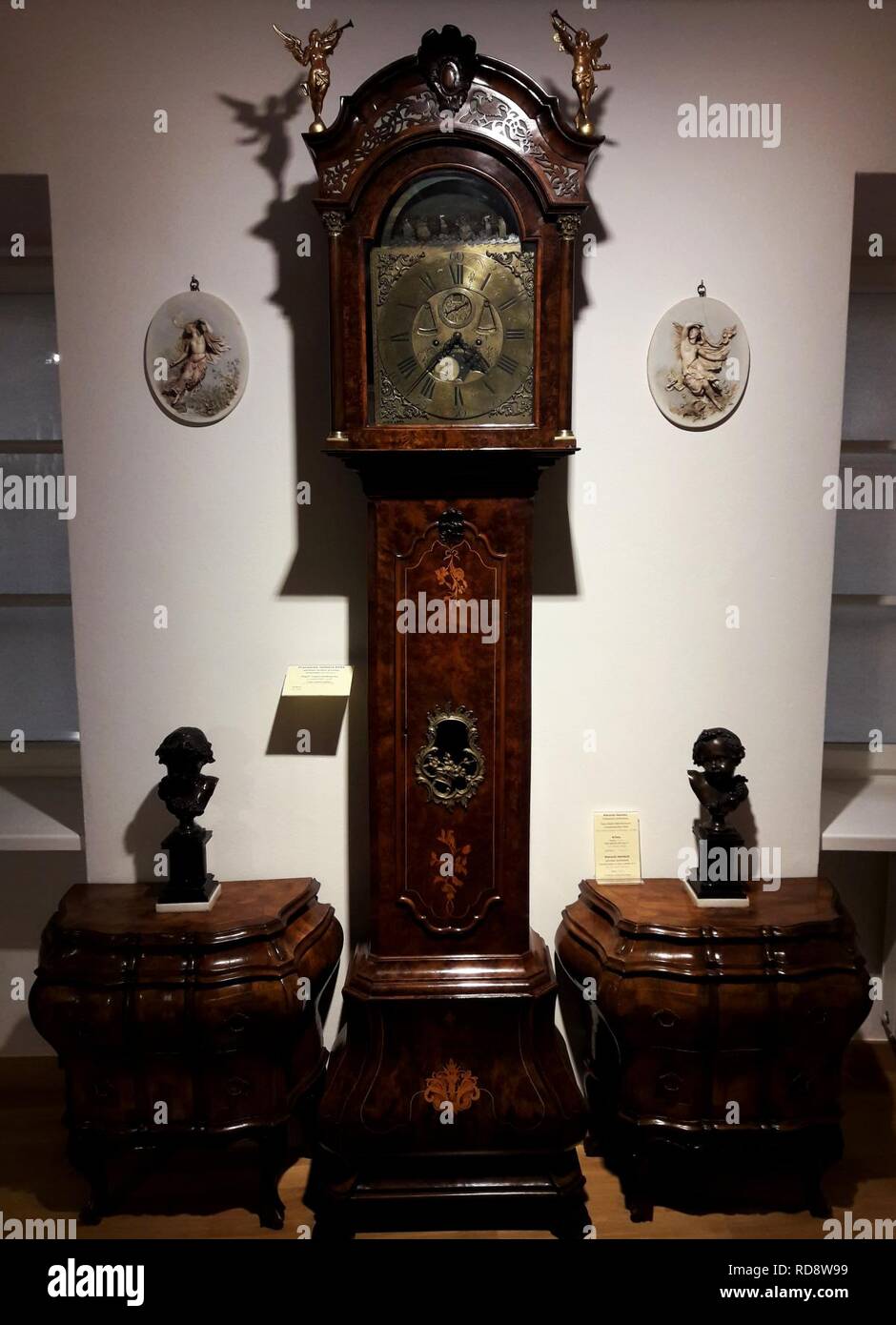 Rocaille decoration hi-res stock photography and images - Alamy