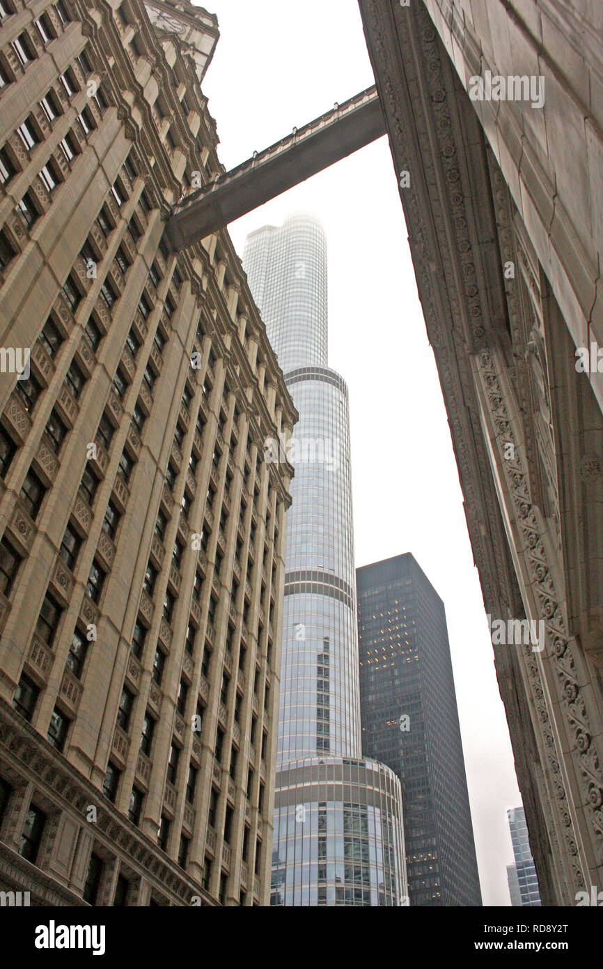 The Chicago Tribune building in Chicago, IL, USA Stock Photo - Alamy