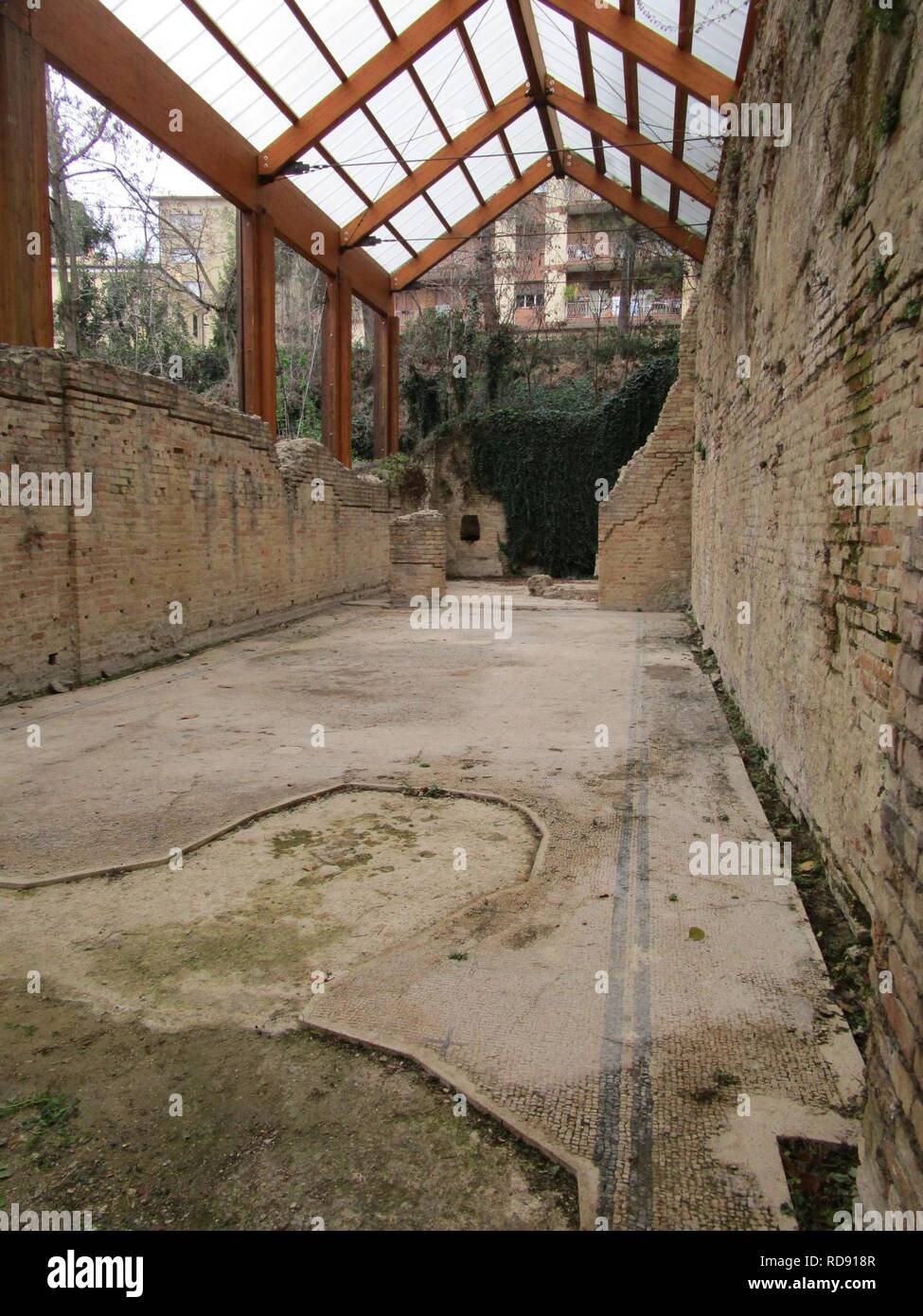 Ancient roman thermae hi-res stock photography and images - Alamy
