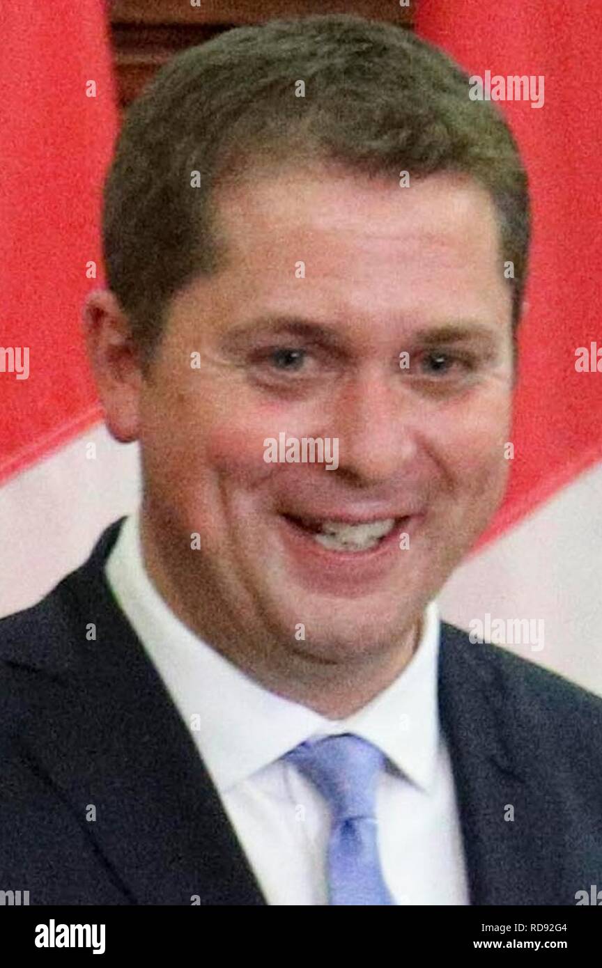 Andrew Scheer portrait hanging (crop2 Stock Photo - Alamy