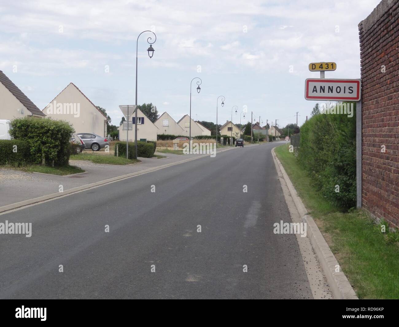 Annois (Aisne) city limit sign Stock Photo - Alamy