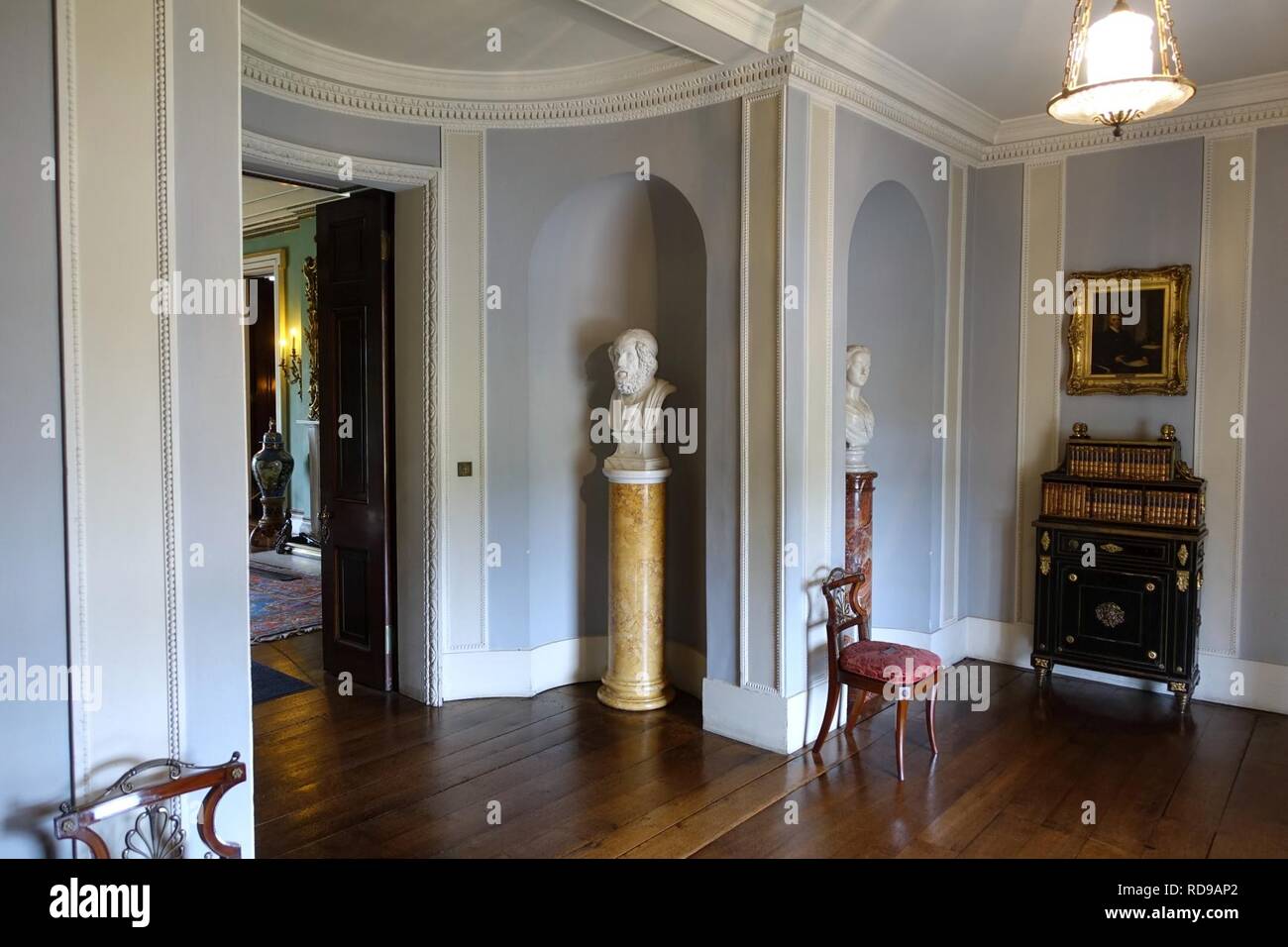 Ante hall hi-res stock photography and images - Alamy