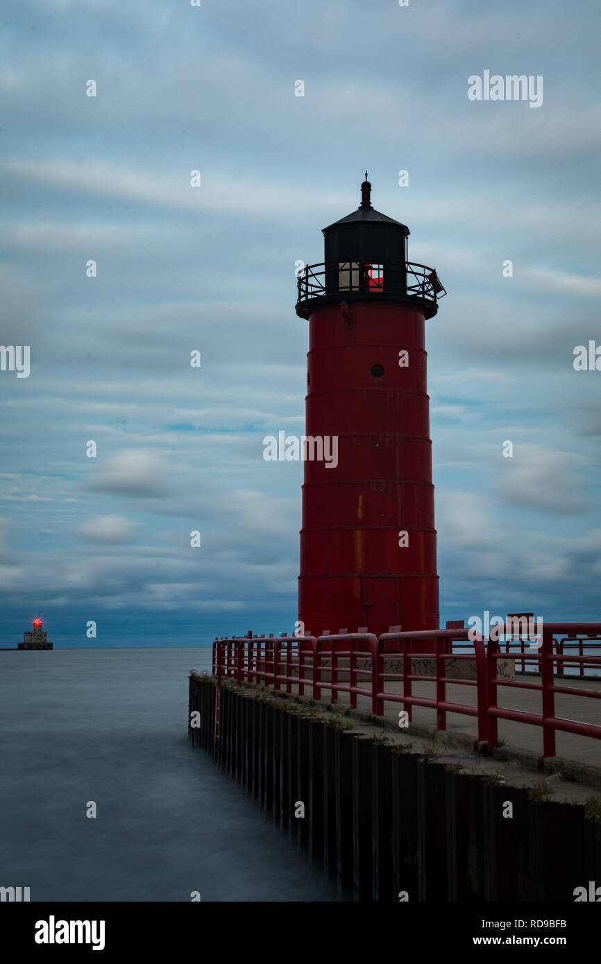Milwaukee pierhead light hi-res stock photography and images - Alamy