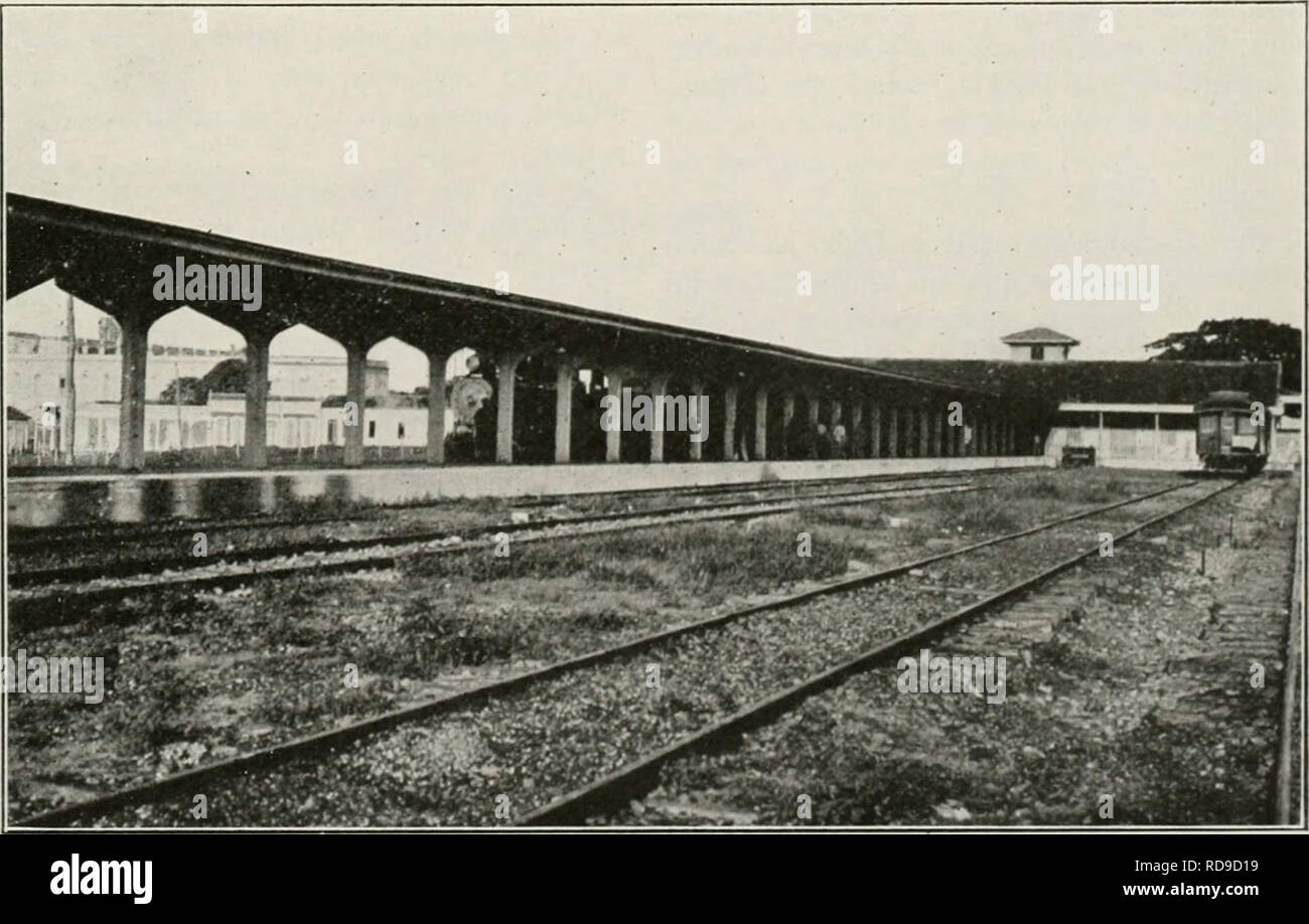Cuban railway line hi-res stock photography and images - Alamy