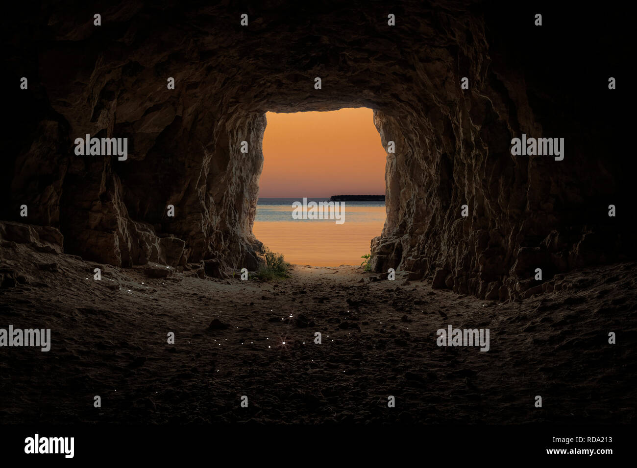 View from inside beach cave hi-res stock photography and images - Alamy