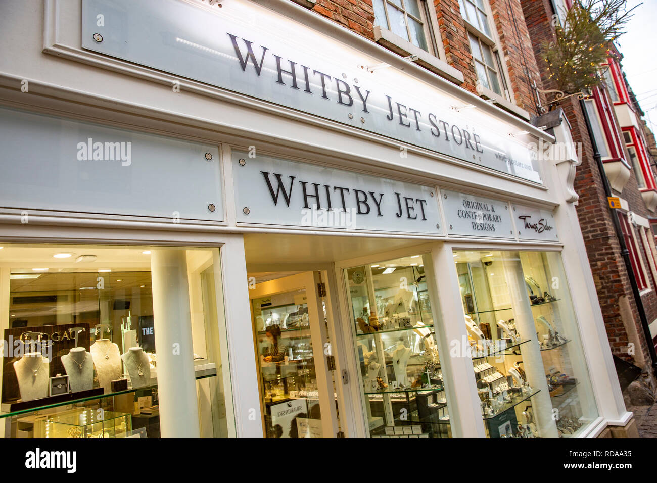 Whitby jet hi-res stock photography and images - Alamy