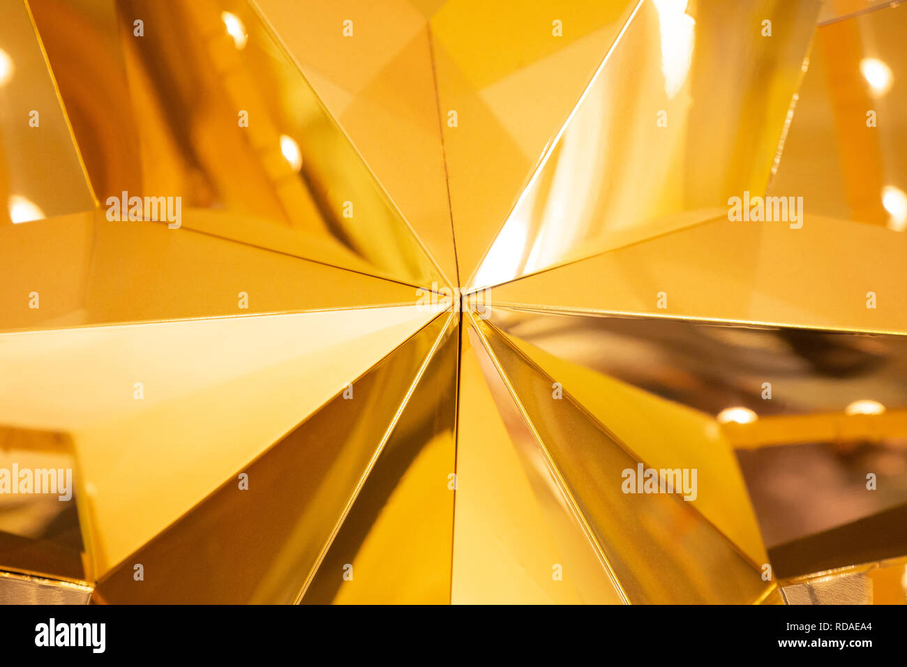 Gold surfaces hi-res stock photography and images - Alamy