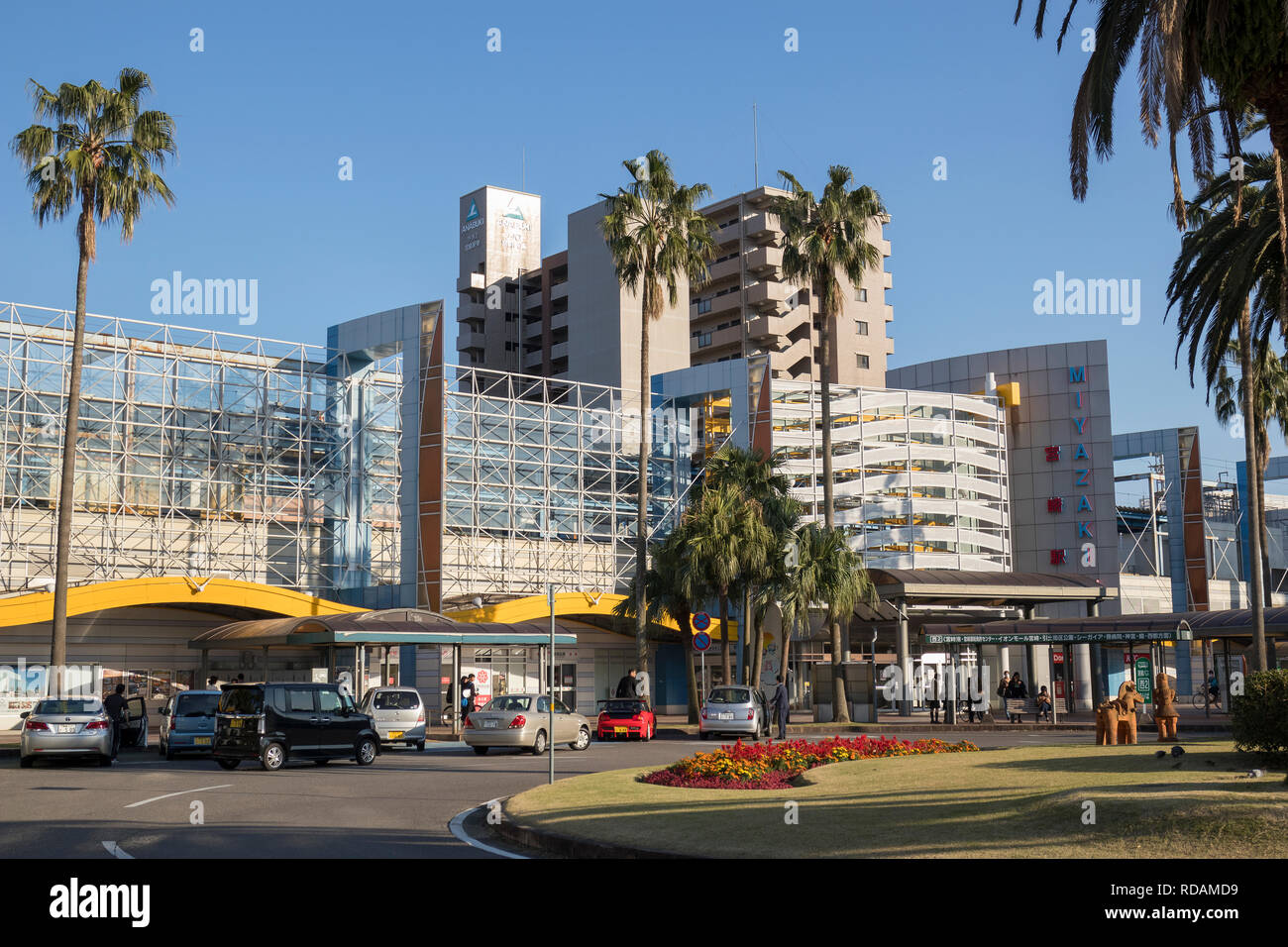 Modern japanese architecture hi-res stock photography and images - Alamy