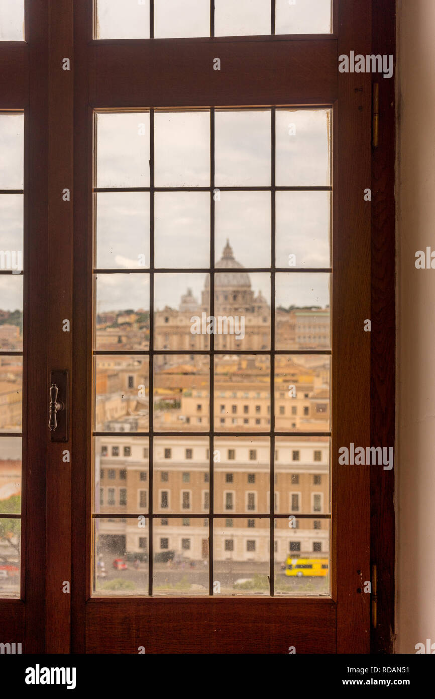 Closed window with glass Stock Photo - Alamy