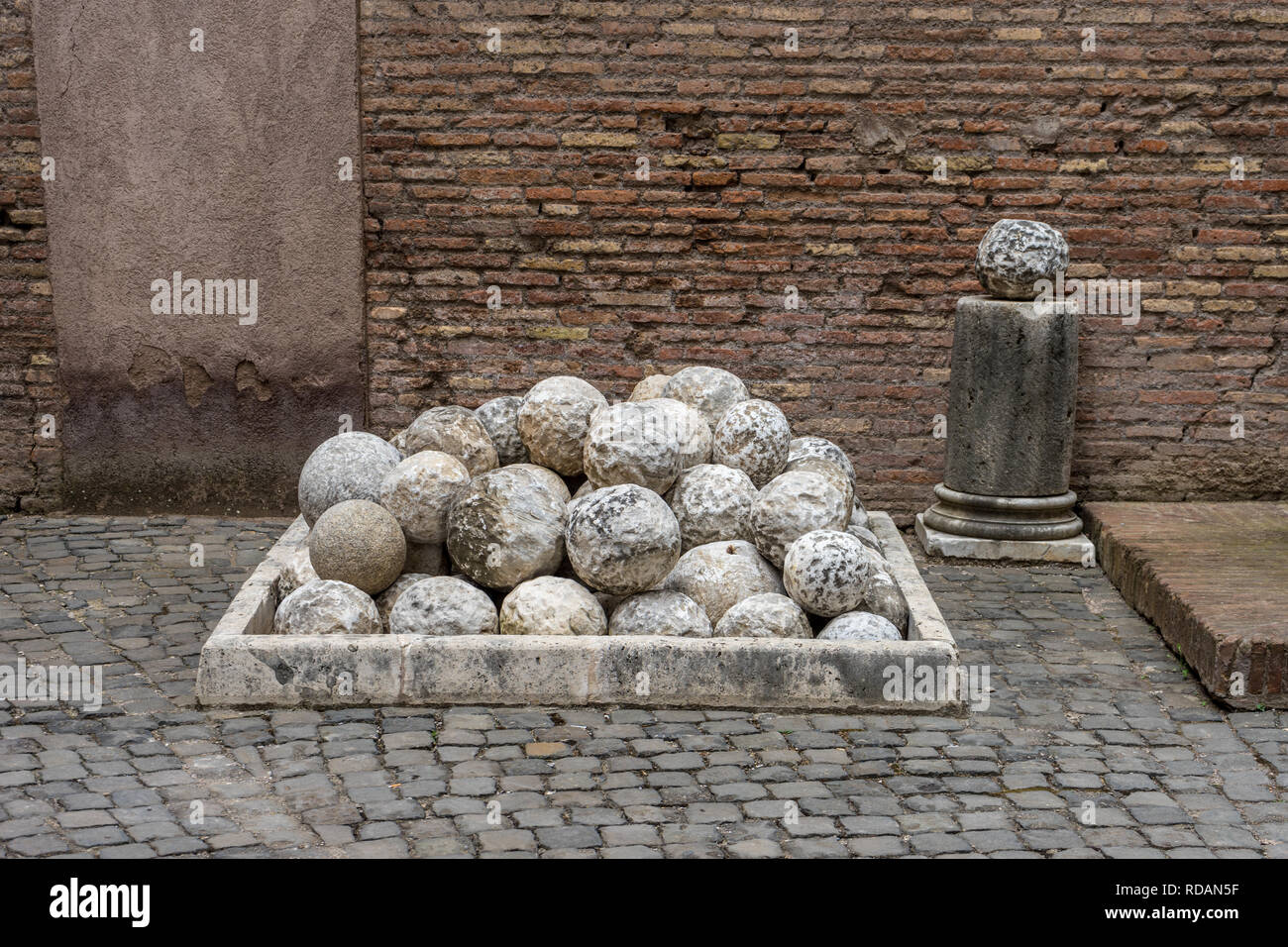 Stones italia hi-res stock photography and images - Alamy