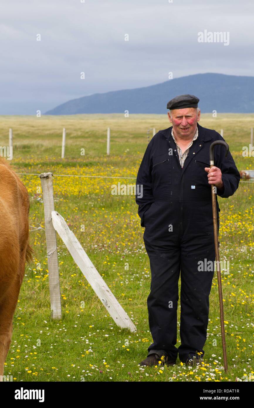 Neil Macaskill , relative of tallest man from UK from Berneray ),Angus ...